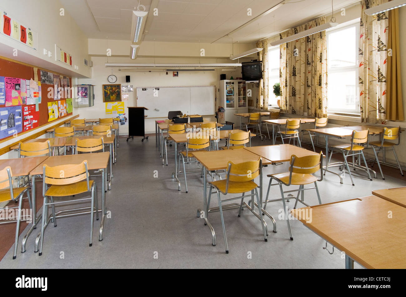 School benches hi-res stock photography and images - Alamy
