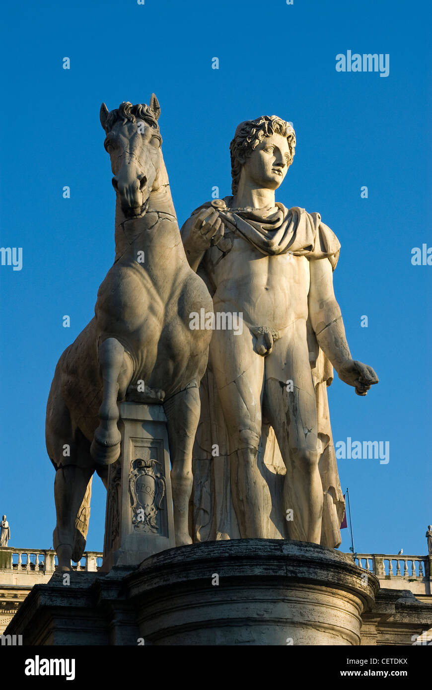 Castor dioscuri statue hi-res stock photography and images - Alamy