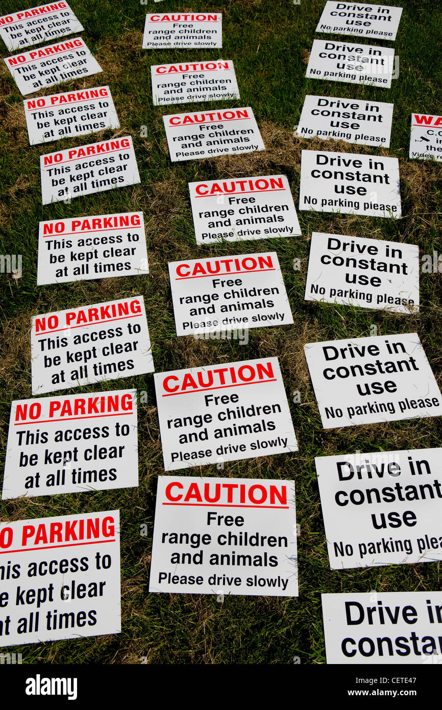 Caution signs hi-res stock photography and images - Alamy