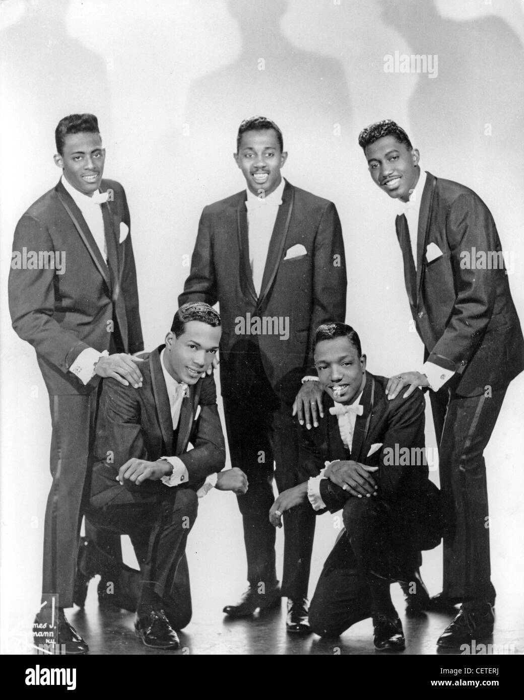 The temptations group Black and White Stock Photos & Images - Alamy
