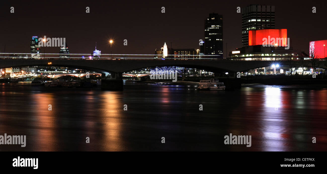 This area across river thames hi-res stock photography and images - Alamy