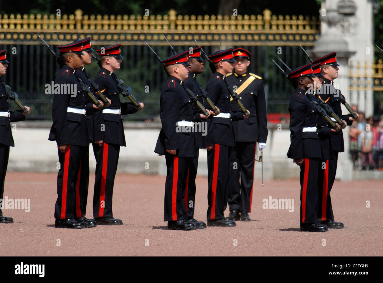 Changing of the Guard ceremony at Buckingham Palace Stock Photo - Alamy