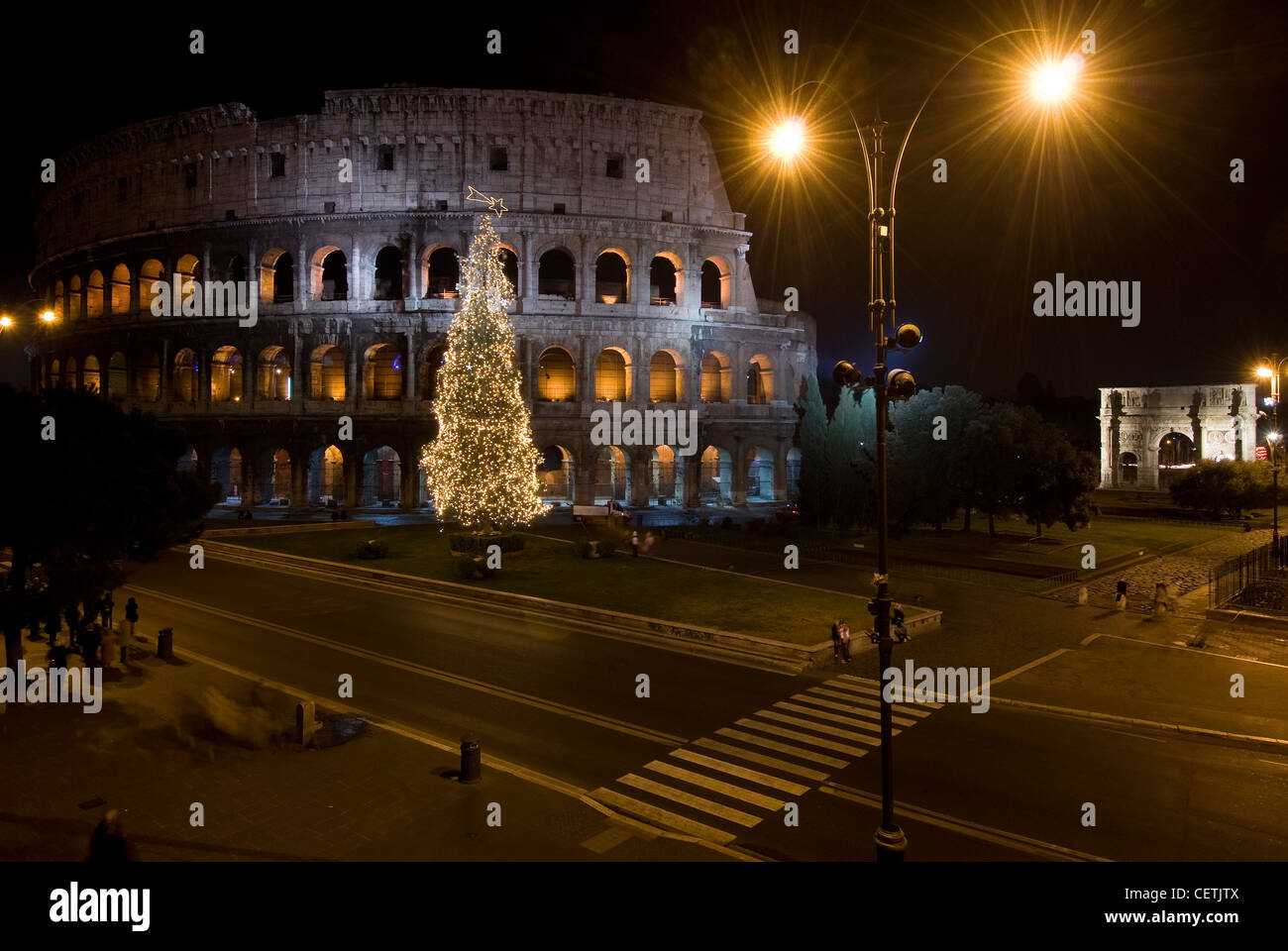 Christmas tree rome colosseum hi-res stock photography and images - Alamy
