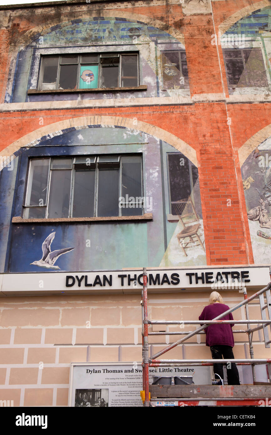 UK, Wales, Swansea, Maritime Quarter, Gloucester Place Mews, Dylan ...