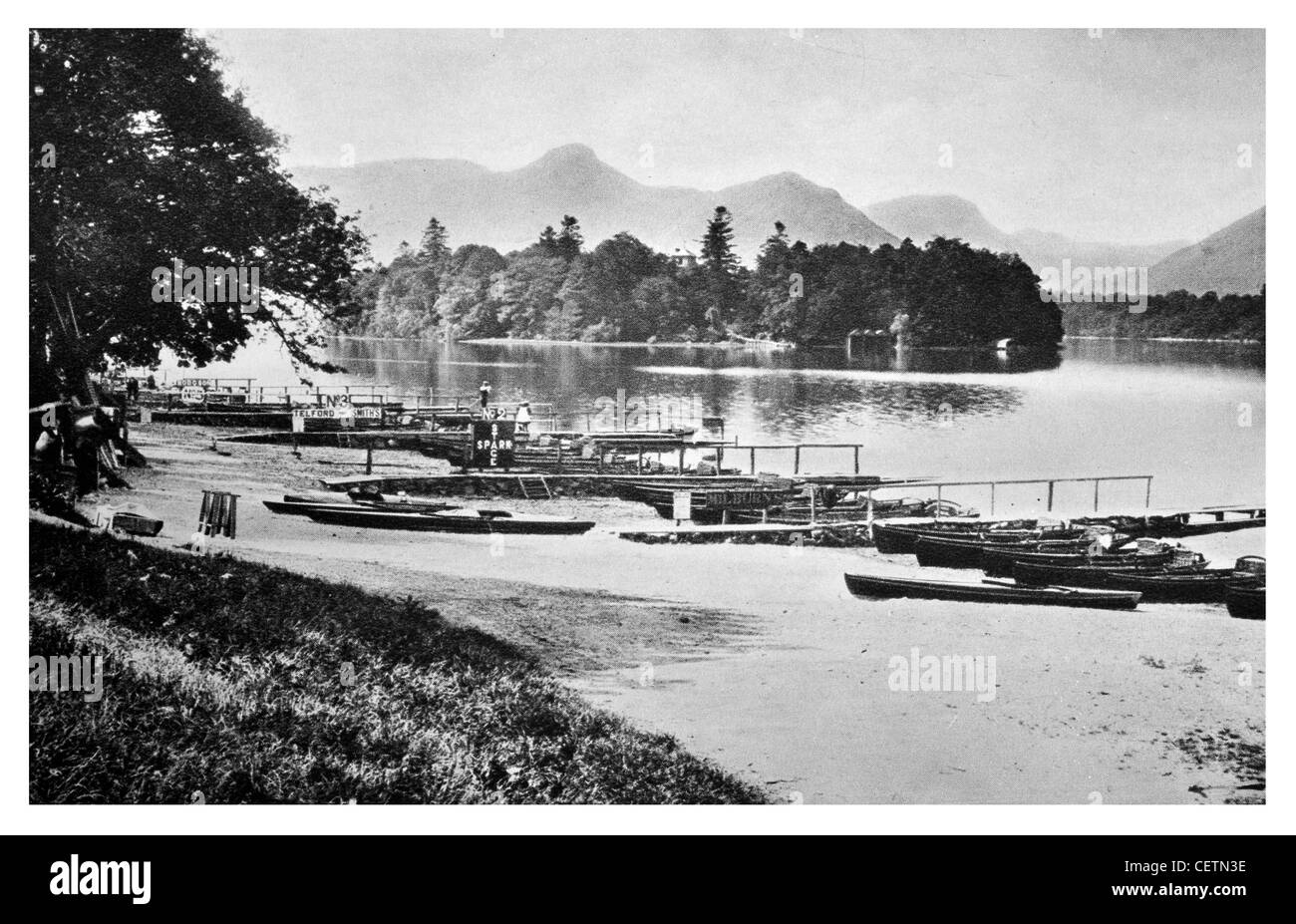 Station w Cut Out Stock Images & Pictures - Alamy