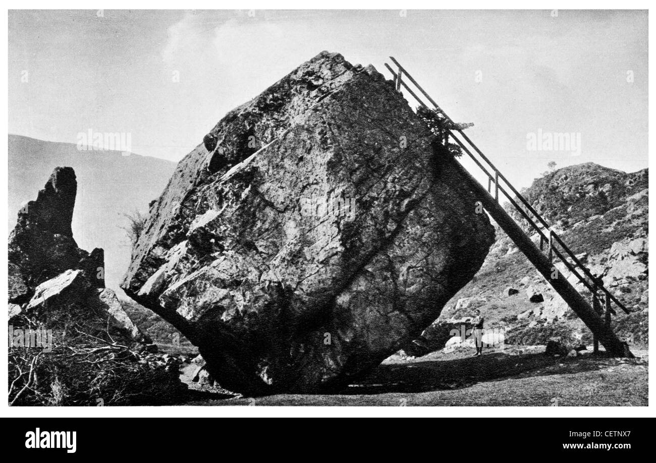 Bowder Stone Borrowdale Stock Photo - Alamy