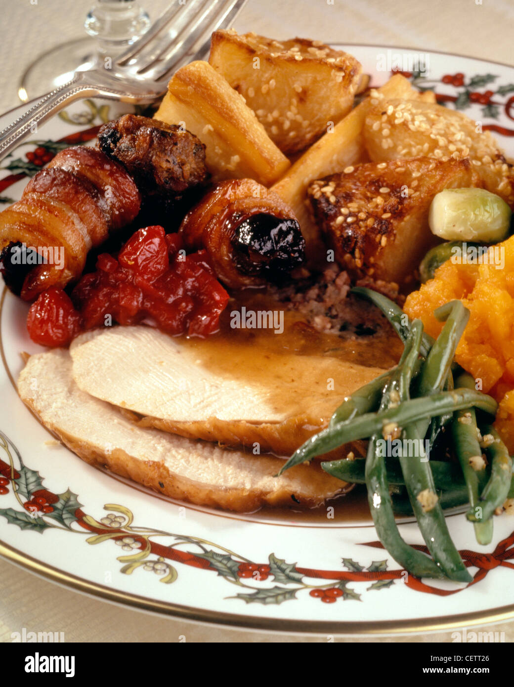 The traditional Christmas feast Plate of roast turkey, roast potatoes ...