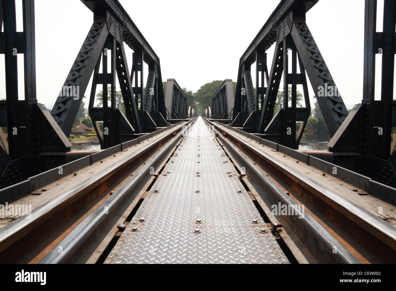 Metal railway bridge Stock Photo - Alamy