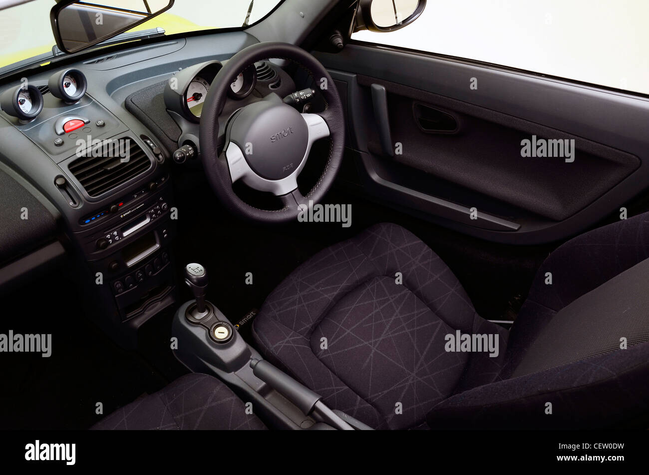 2005 Smart Roadster Stock Photo - Alamy