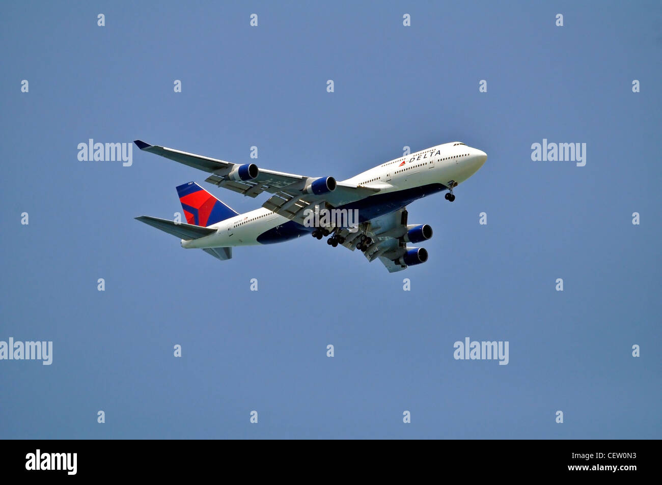 Boeing 747 400 hi-res stock photography and images - Alamy