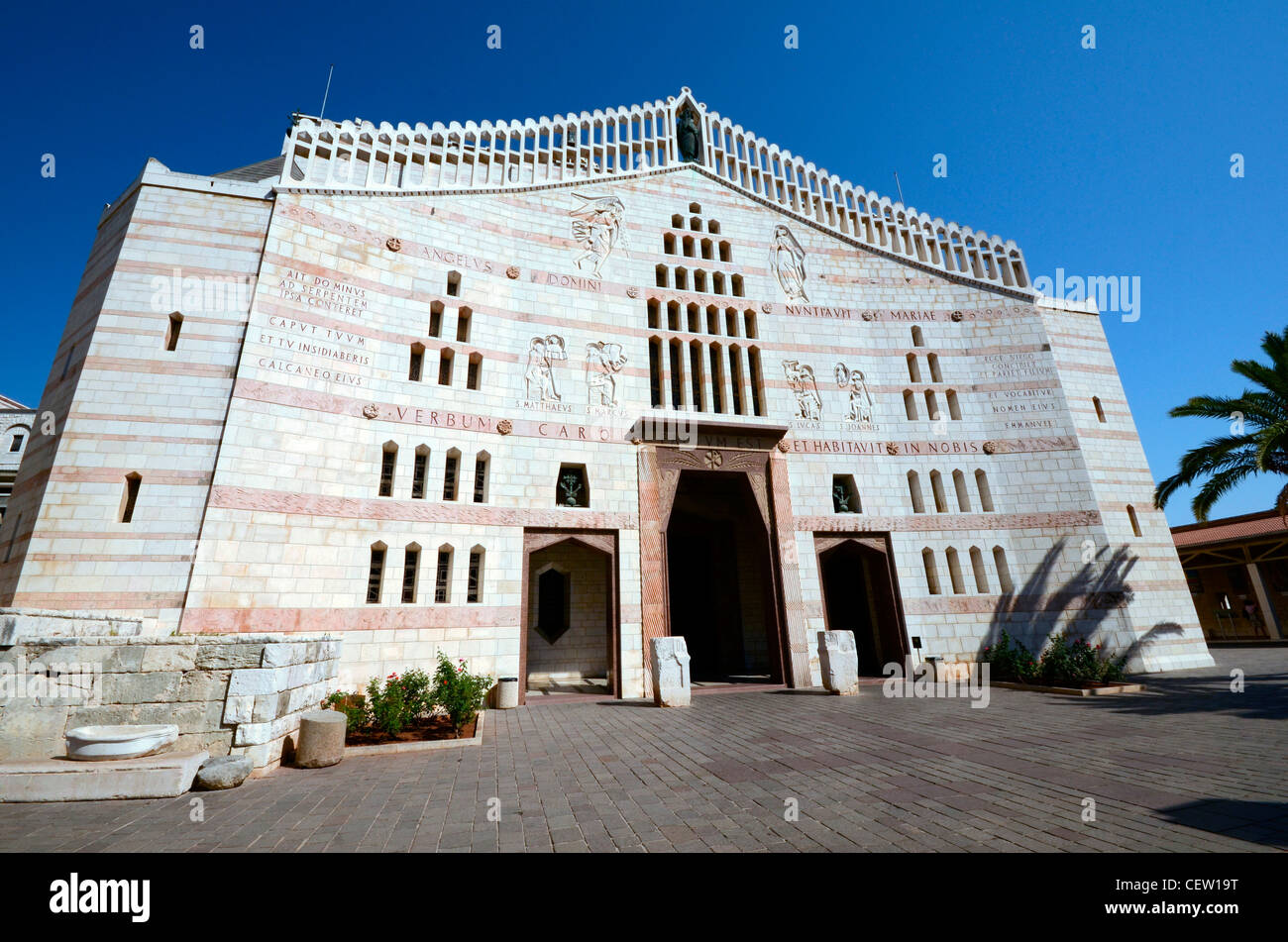 Outside basilica annunciation nazareth hi-res stock photography and ...