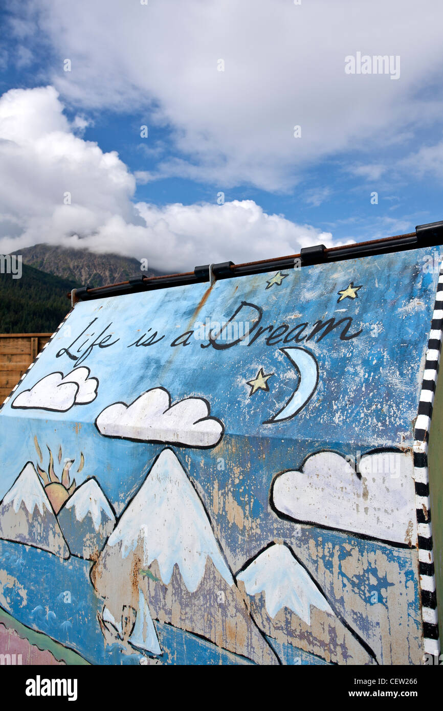 Alaska graffiti hi-res stock photography and images - Alamy