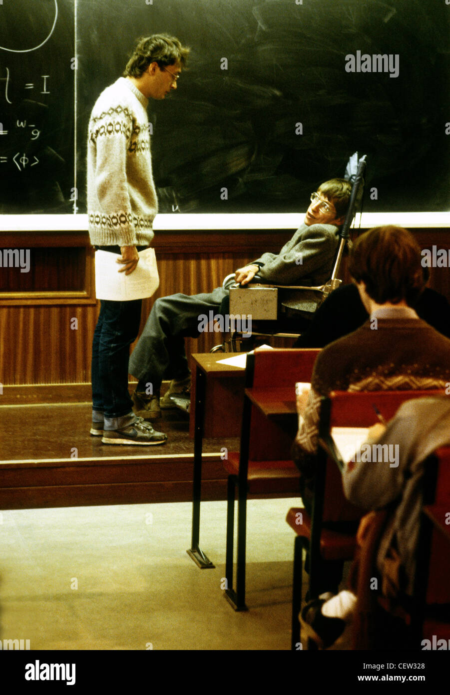 Professor Stephen Hawkins lectures in Cambridge Stock Photo - Alamy