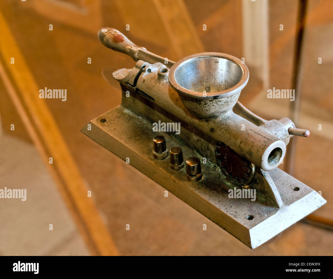 Spinneret machine hi-res stock photography and images - Alamy