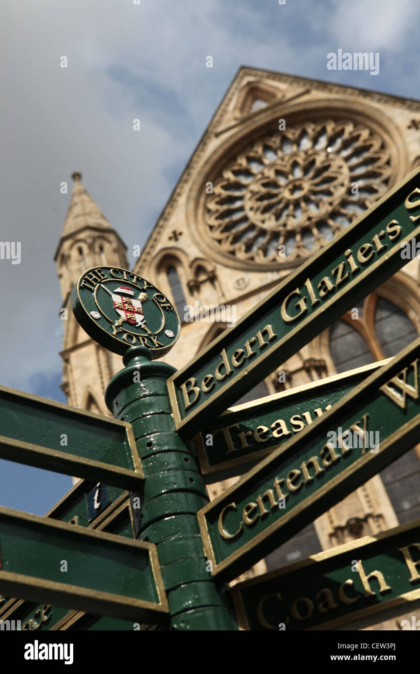 Tourist sign in front of York Minster, York, North Yorkshire, UK Stock ...