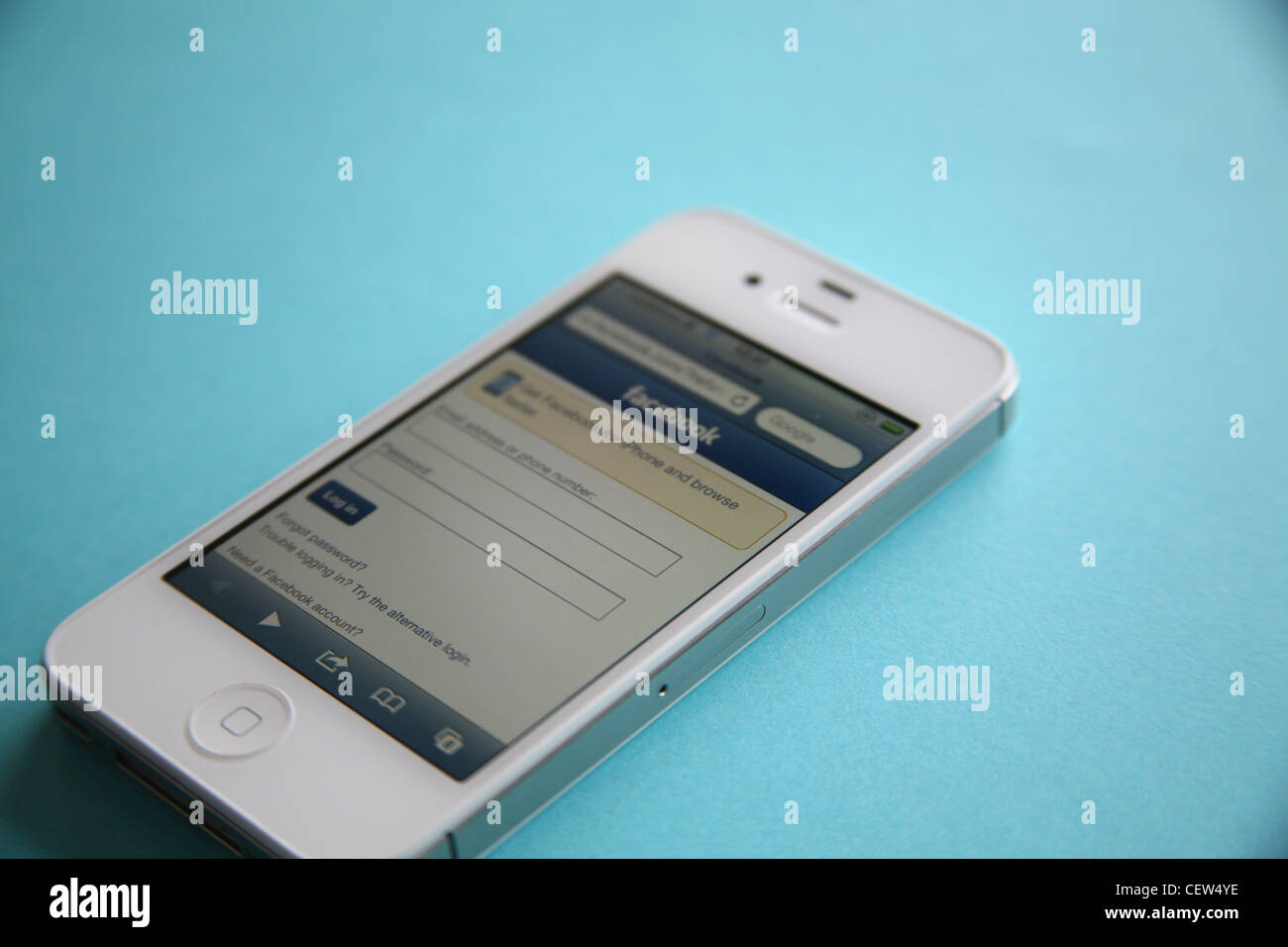 Facebook login page hi-res stock photography and images - Alamy