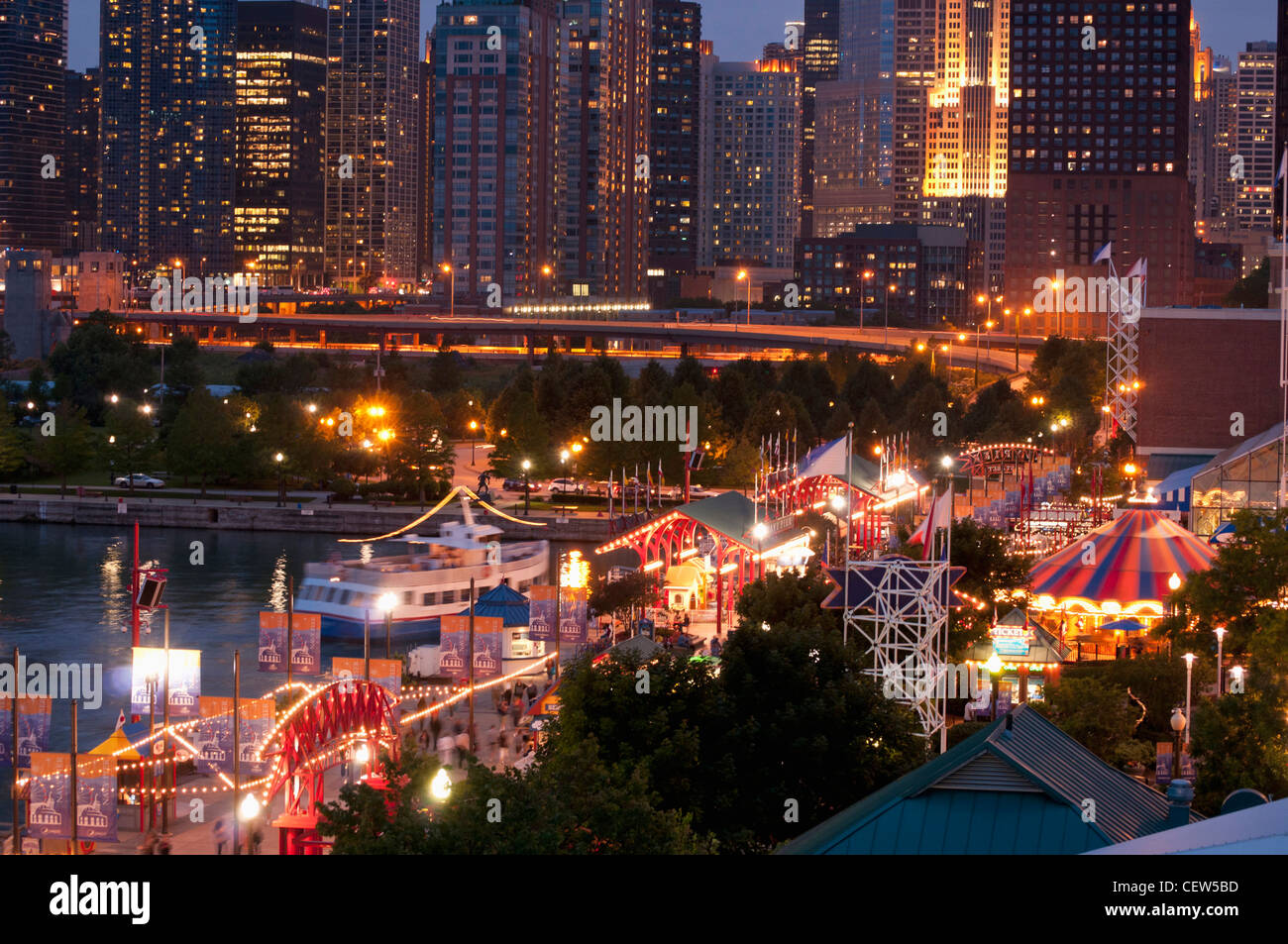 Chicago Navy Pier and skyline at night Stock Photo - Alamy