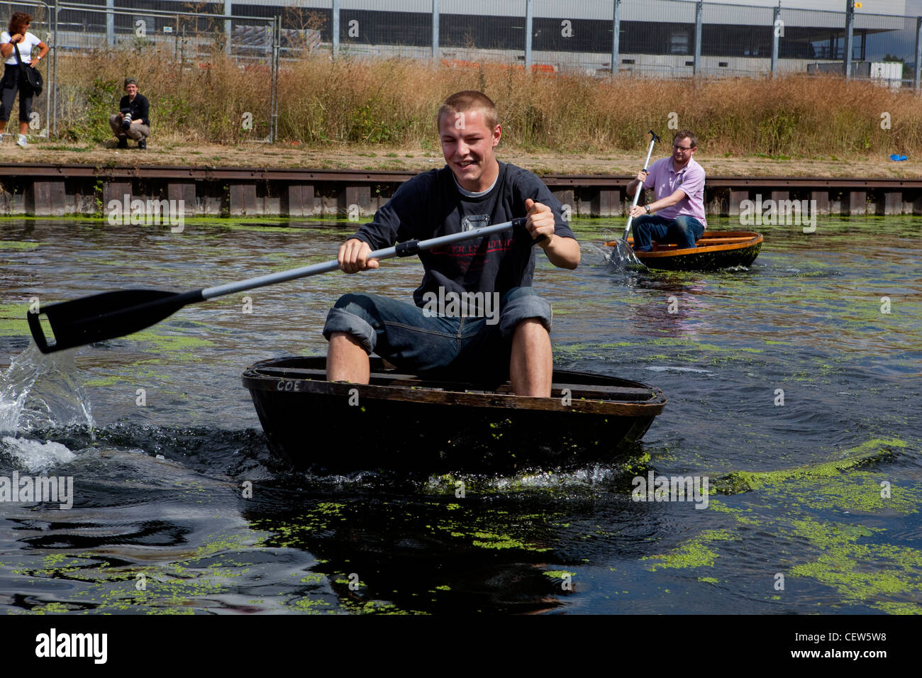 Welsh coracle hi-res stock photography and images - Alamy