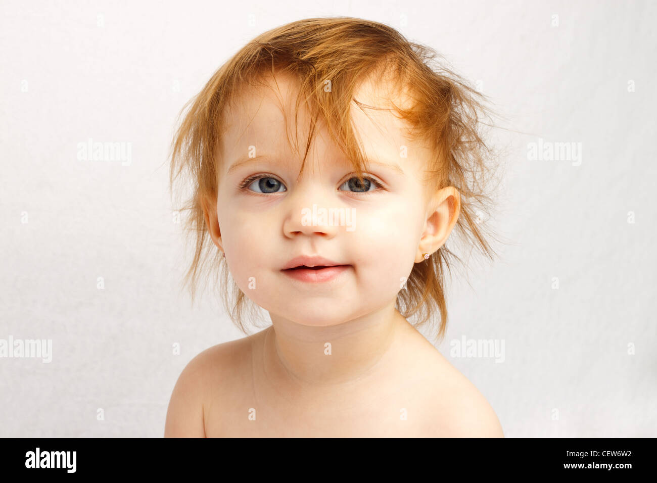 Red haired toddler girl hi-res stock photography and images - Alamy