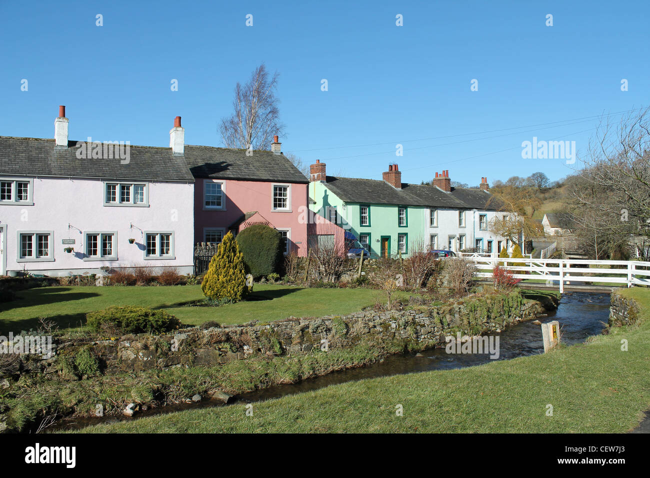 Stream Cottages High Resolution Stock Photography and Images - Alamy
