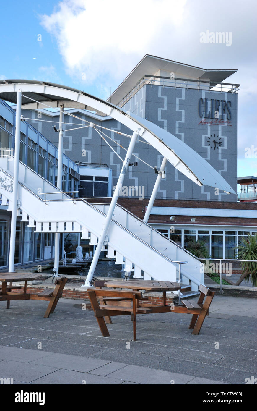 Southend Cliffs pavillion Stock Photo - Alamy