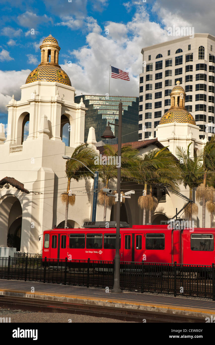 Buildings of the santa fe railway hi-res stock photography and images ...