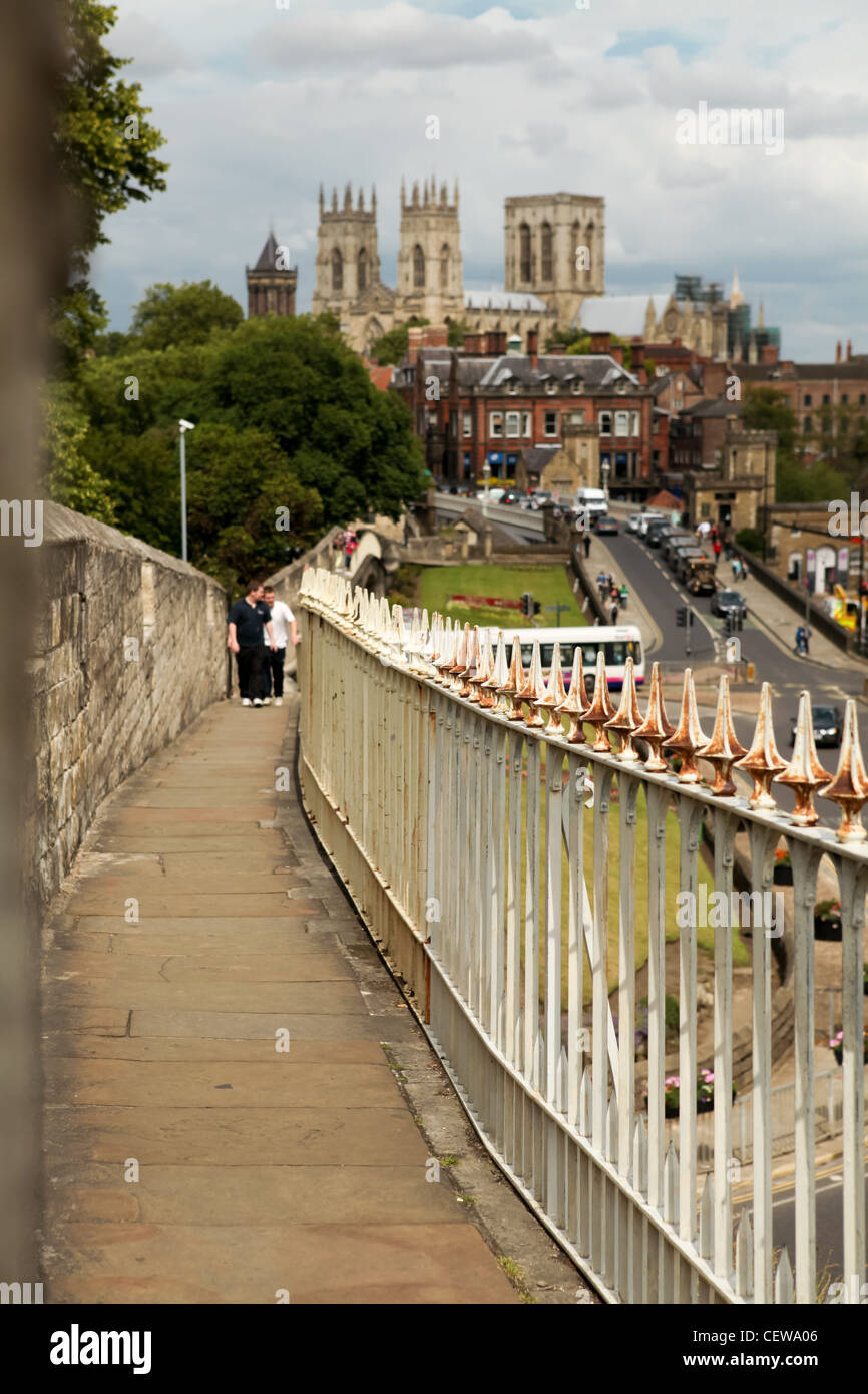 Roman city walls hi-res stock photography and images - Alamy