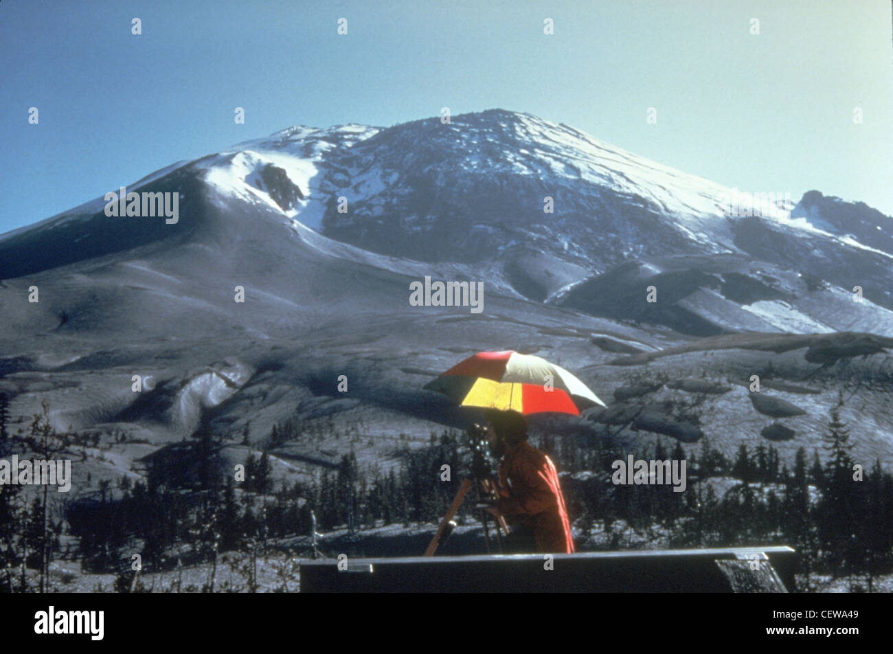 A "bulge" developed on the north side of Mount St. Helens as magma ...