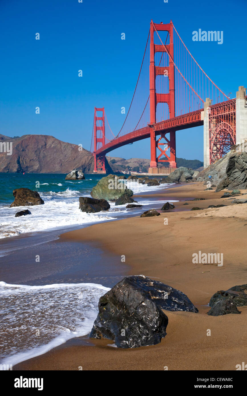 The Golden Gate Bridge in San Francisco bay Stock Photo - Alamy