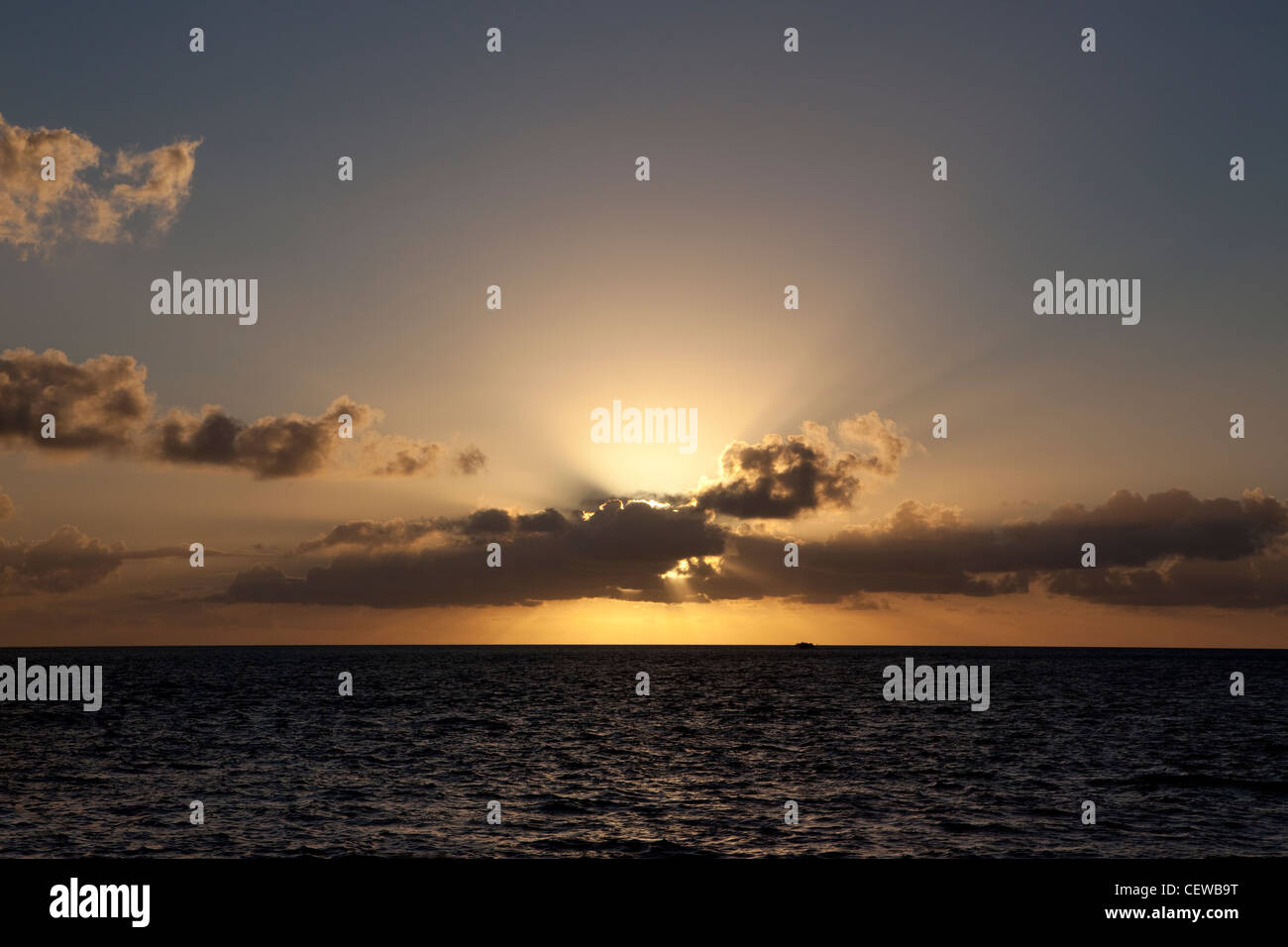 Sunrise in florida keys hi-res stock photography and images - Alamy