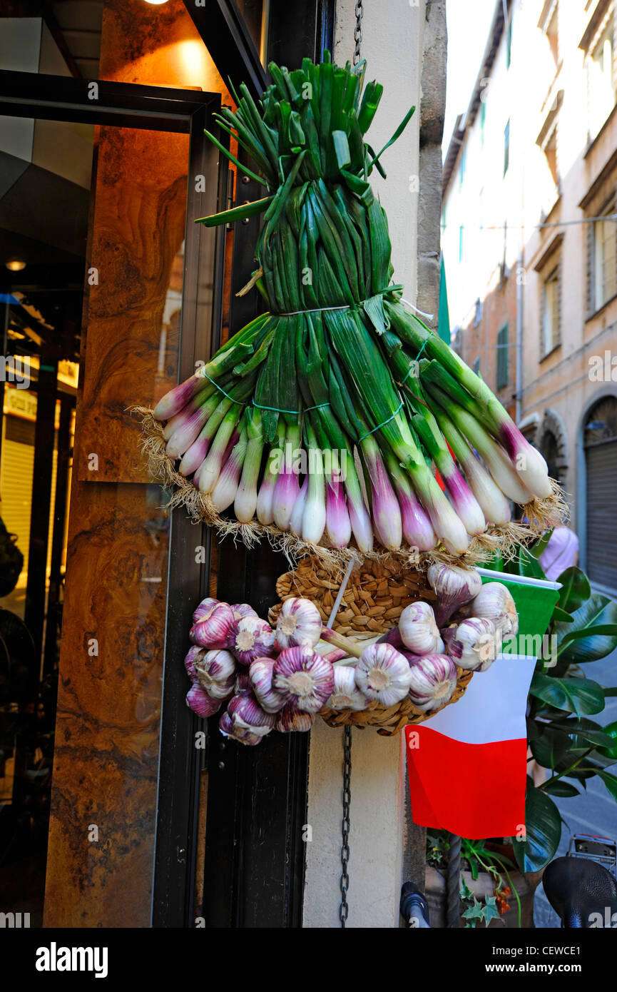 Garlic shoppe hi-res stock photography and images - Alamy