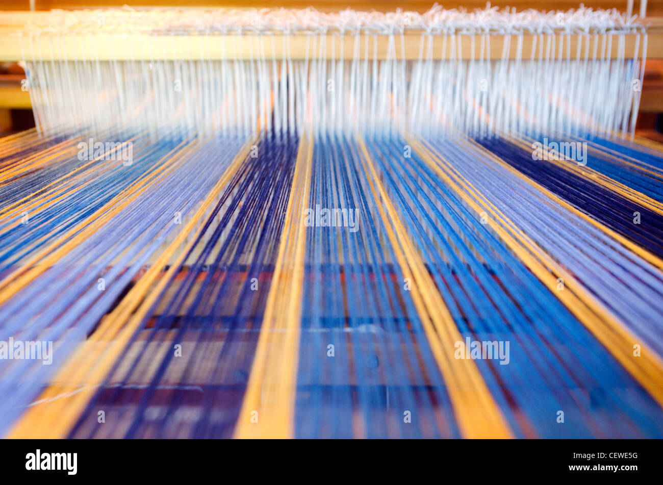 Horizontal Frame Loom High Resolution Stock Photography and Images - Alamy