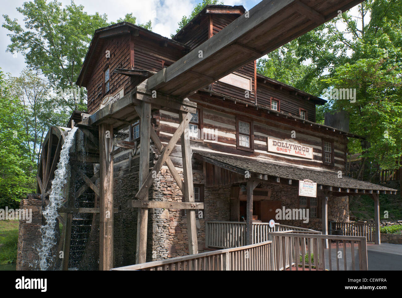 Pigeon forge hi-res stock photography and images - Alamy