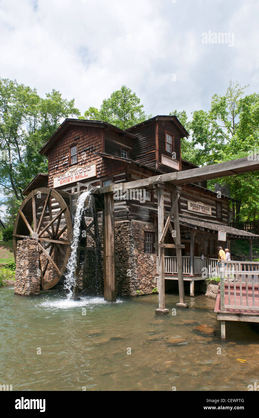 Tennessee, Pigeon Forge, Dollywood, Grist Mill Stock Photo - Alamy