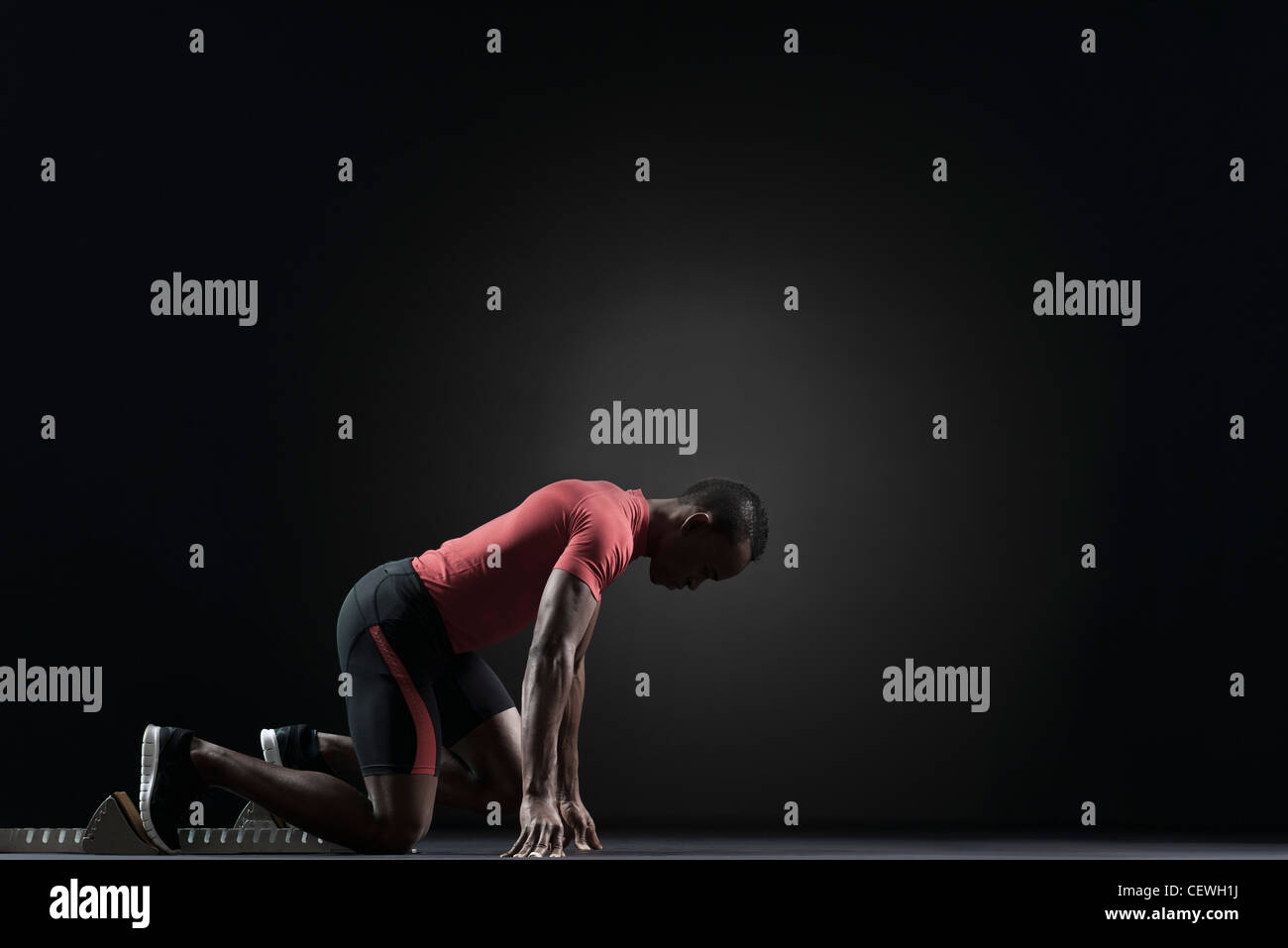 Male athletes starting block hi-res stock photography and images - Alamy
