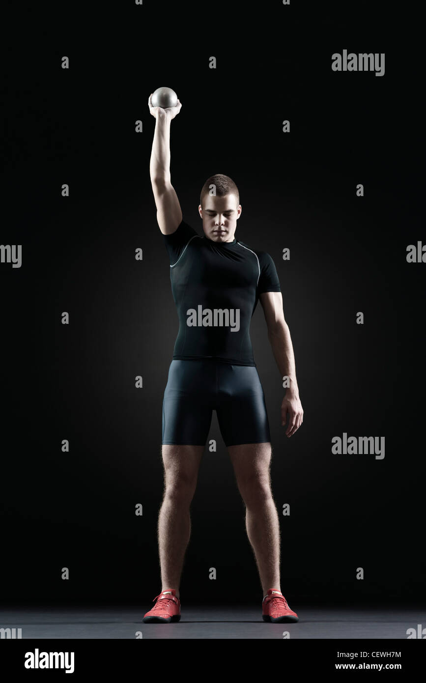 Man throwing shot put hi-res stock photography and images - Alamy