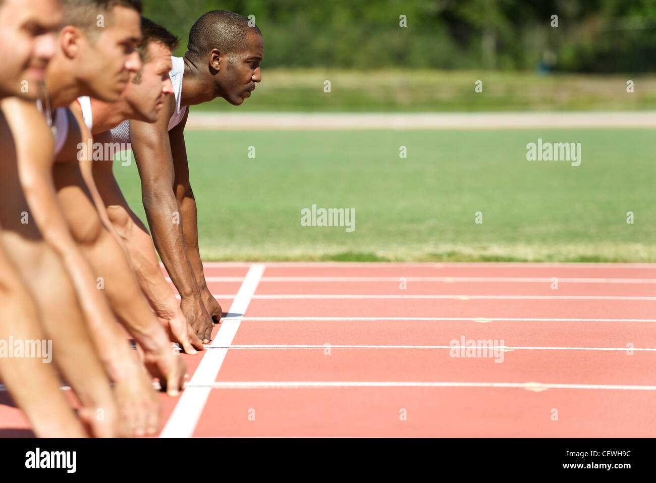 Runners starting line hi-res stock photography and images - Alamy