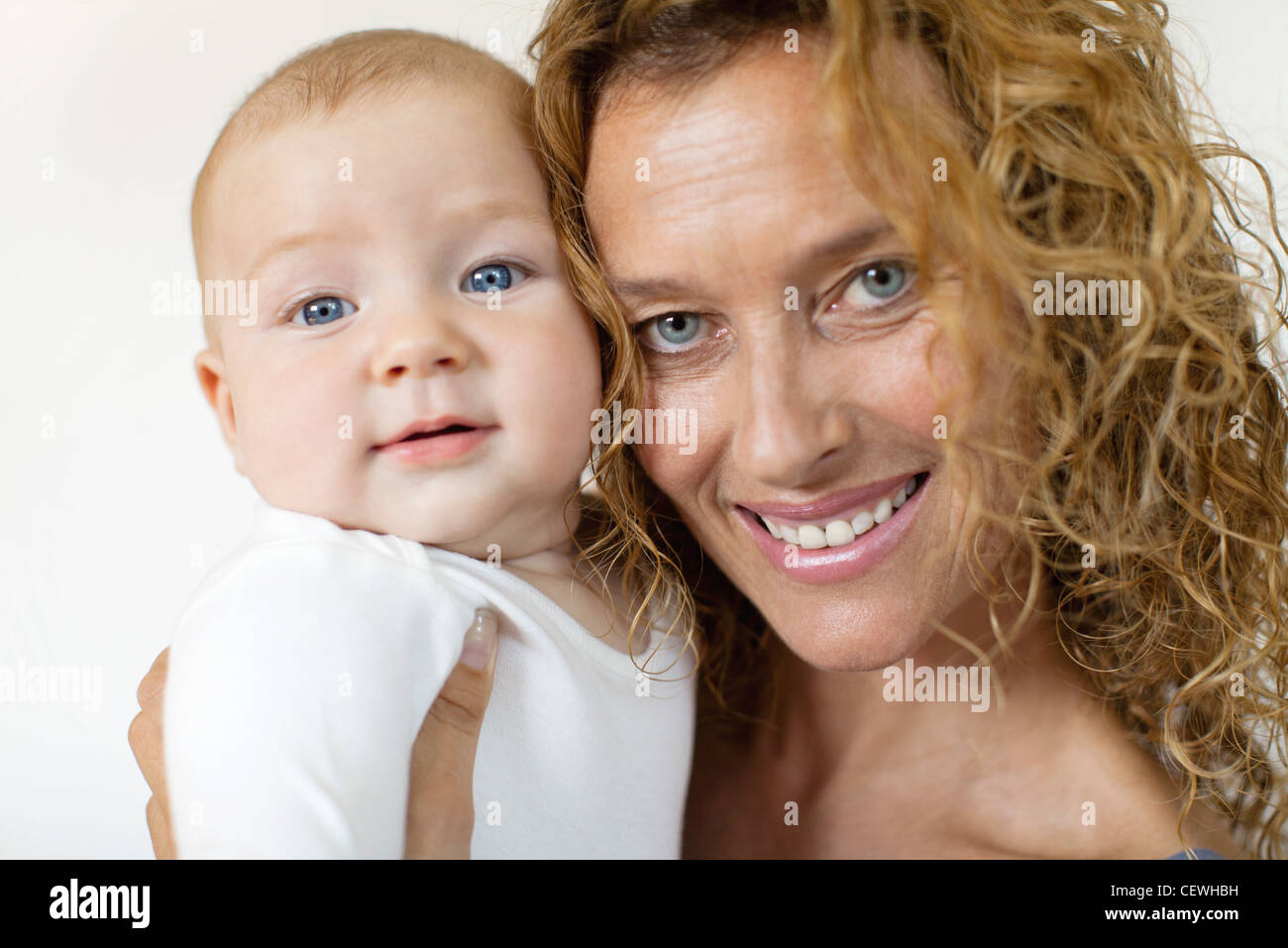 3 mature ladies hi-res stock photography and images - Alamy