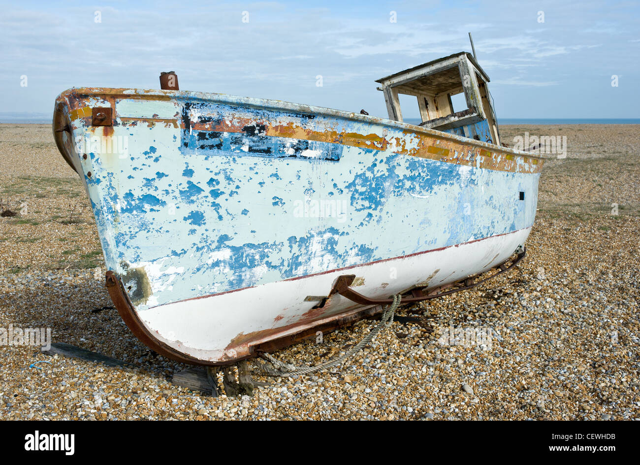 Abandoned on shingle beach hi-res stock photography and images - Alamy