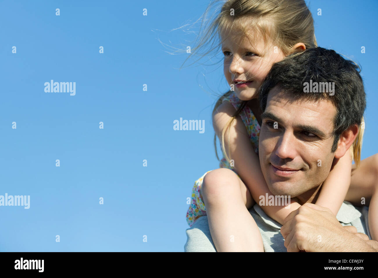 Daughter on dads shoulders hi-res stock photography and images - Alamy