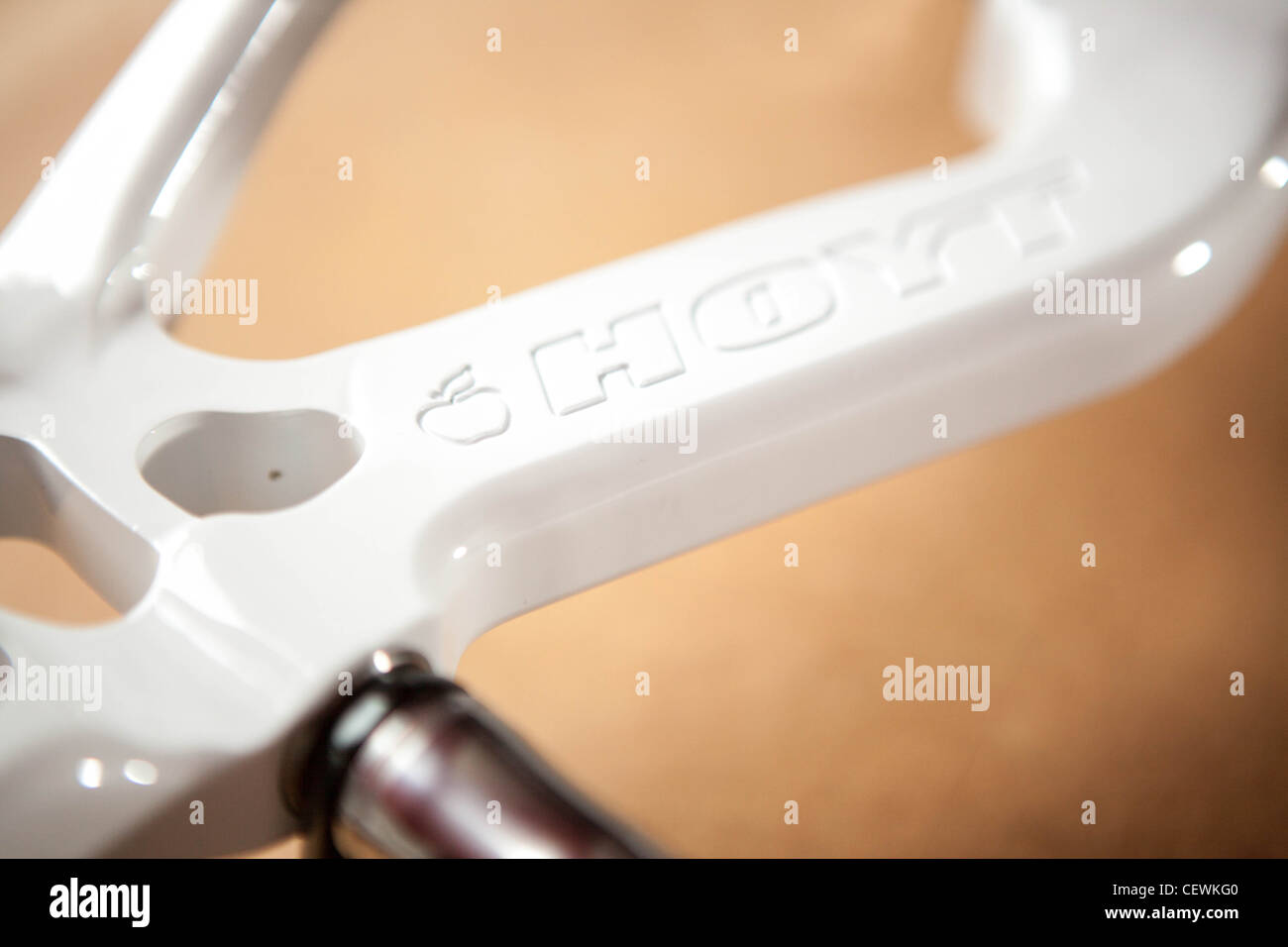 Hoyt Contender Elite compound bow in white Stock Photo - Alamy