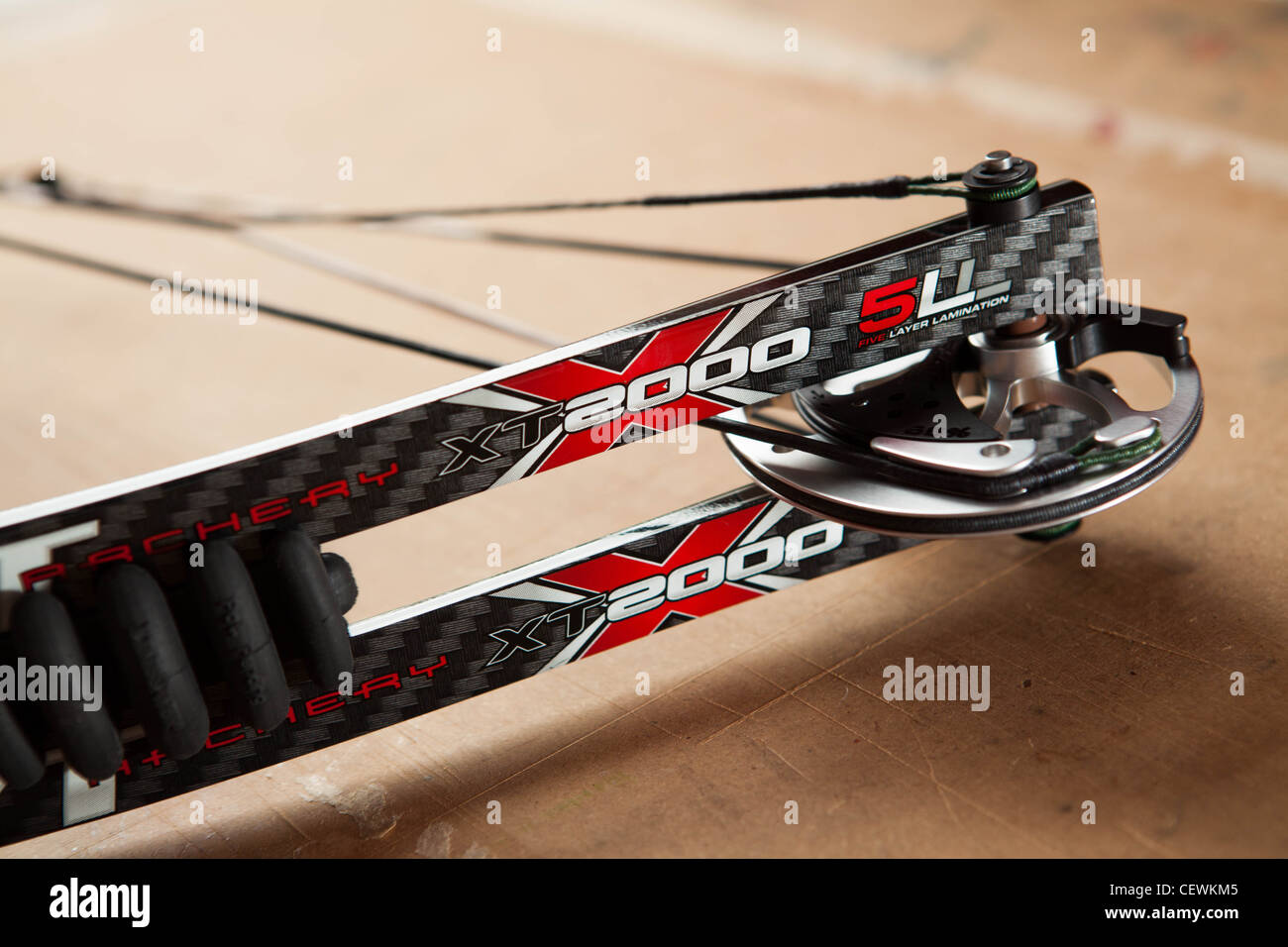 Hoyt Contender Elite compound bow in white Stock Photo - Alamy