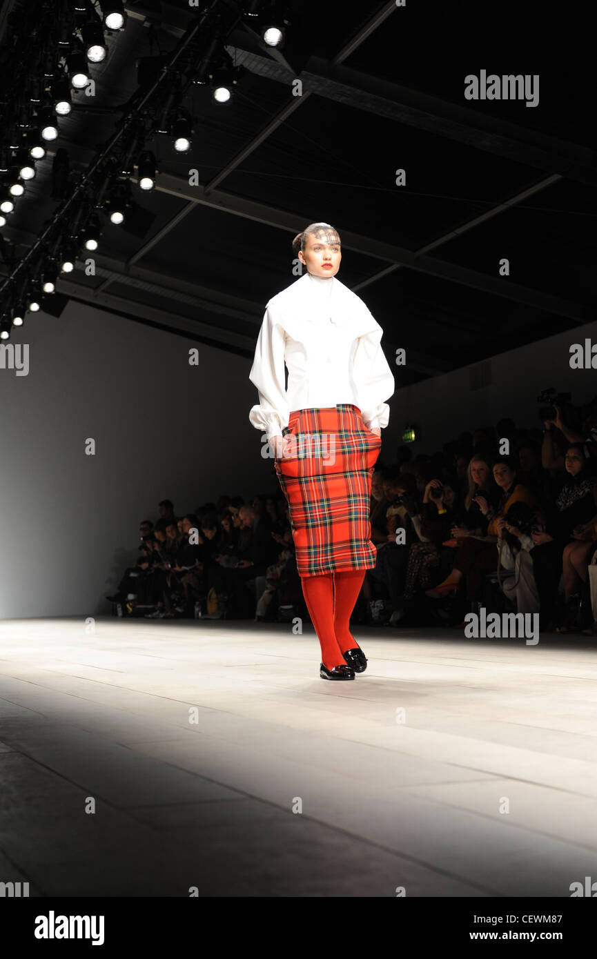 London Fashion Week Runway - Antoni Alison Designer AW 2012/13 at BFC ...