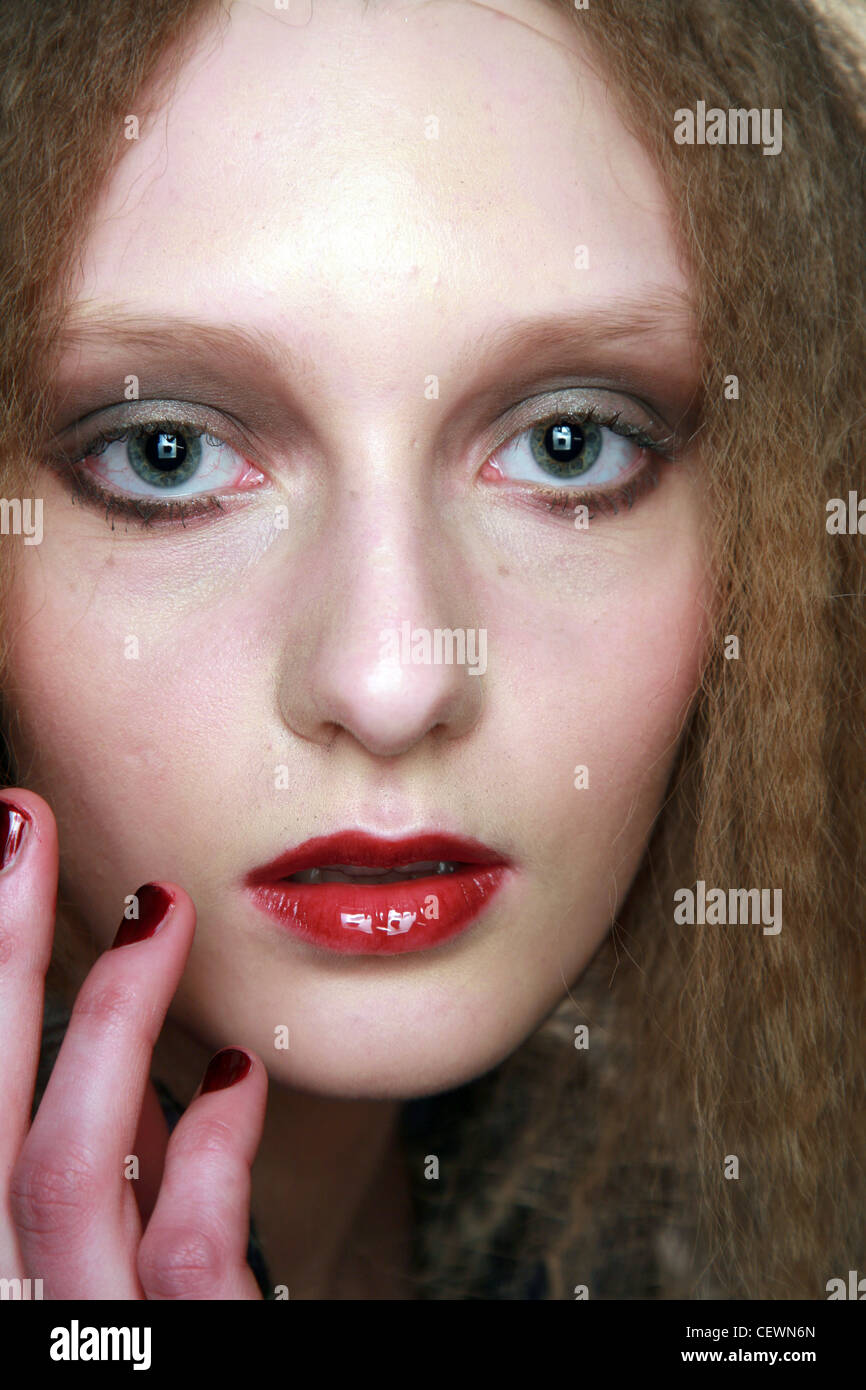 Erin Fetherston Backstage New York Ready to Wear Autumn Winter Model ...