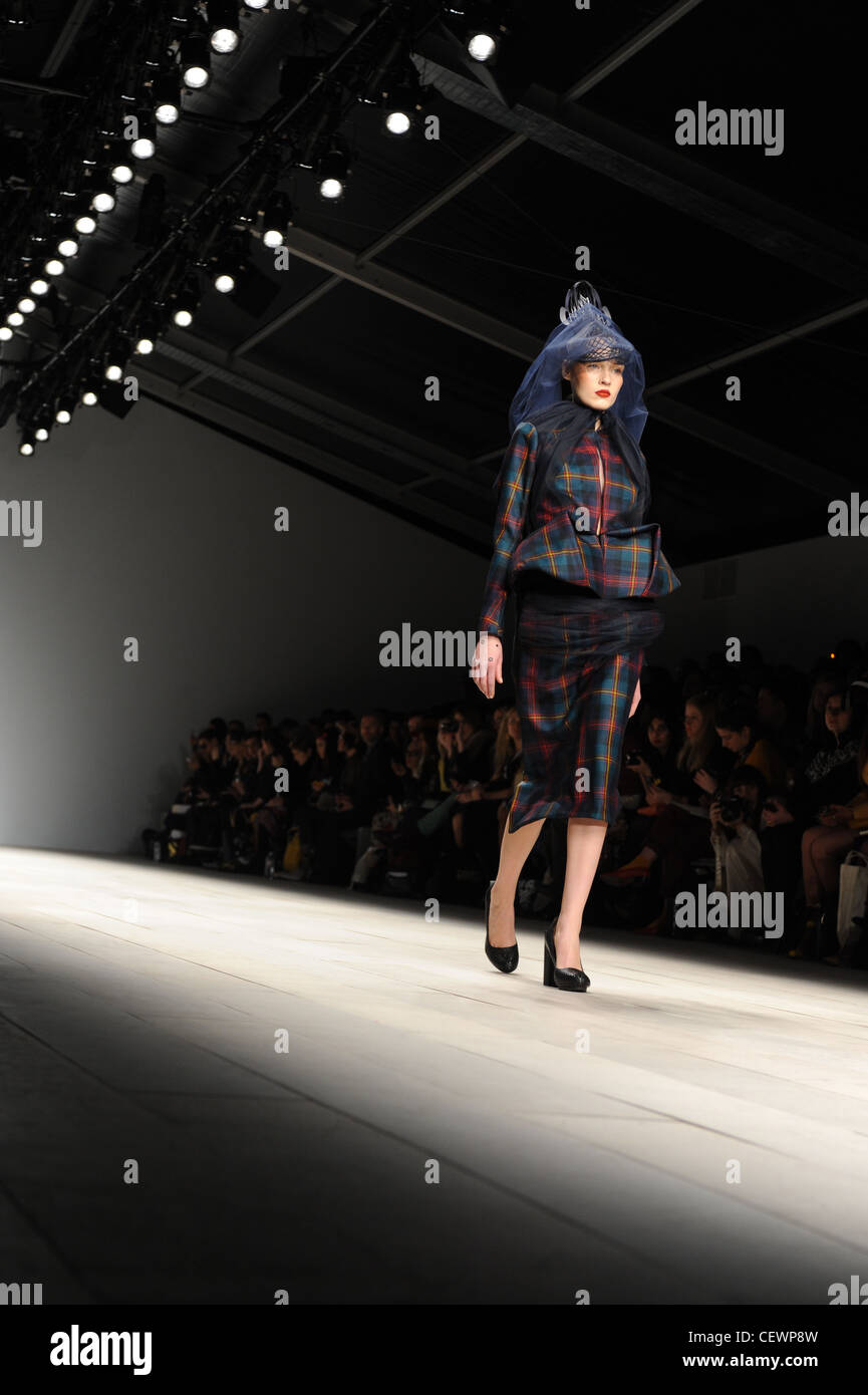 London Fashion Week Runway - Antoni Alison Designer AW 2012/13 at BFC ...