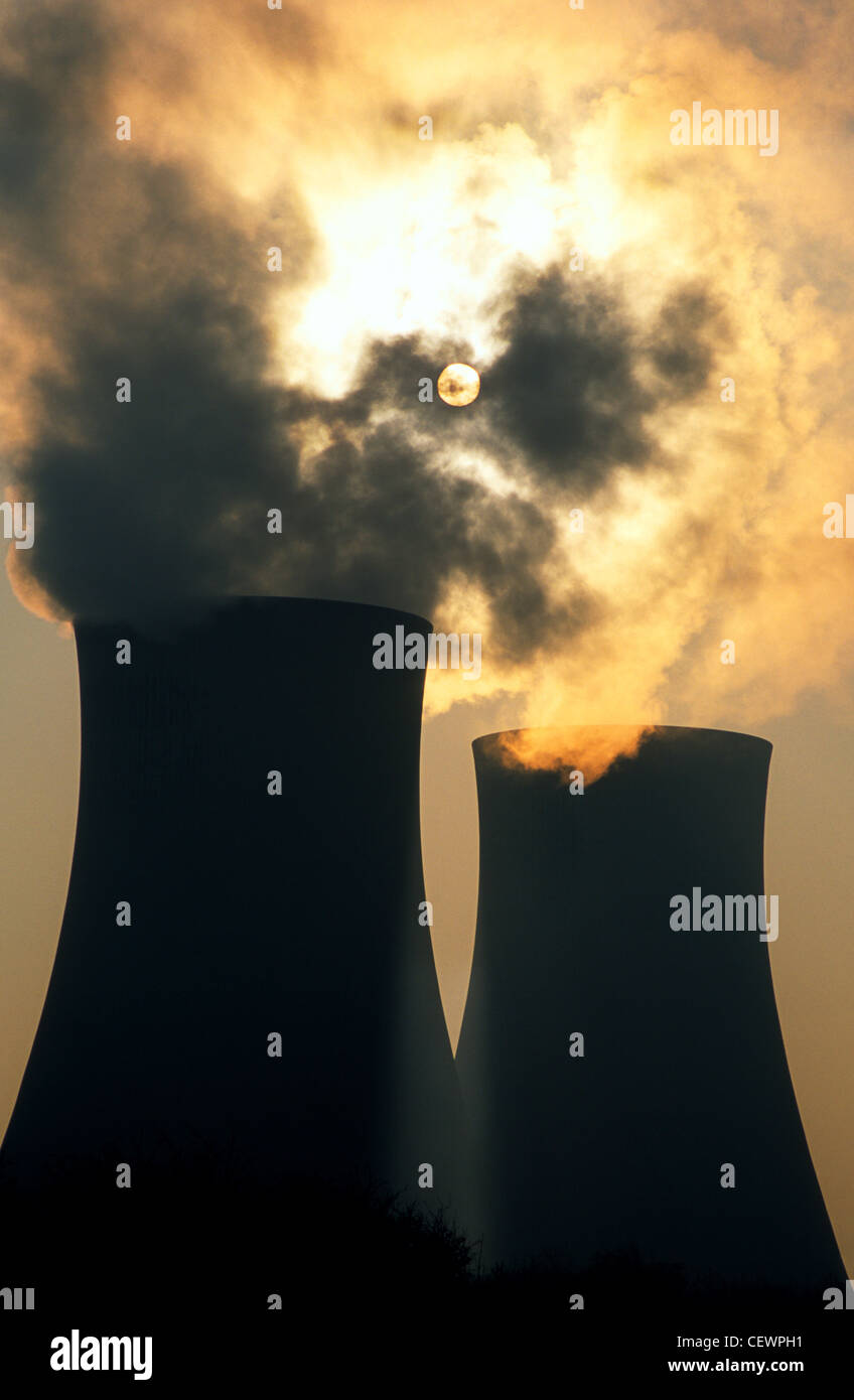 Didcot cooling towers in the early morning Stock Photo - Alamy