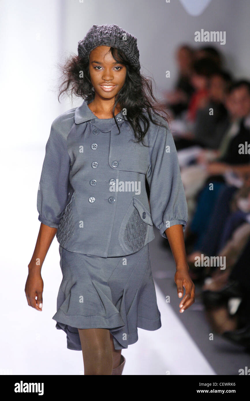 Twinkle New York Ready to Wear Autumn Winter Model long black hair ...