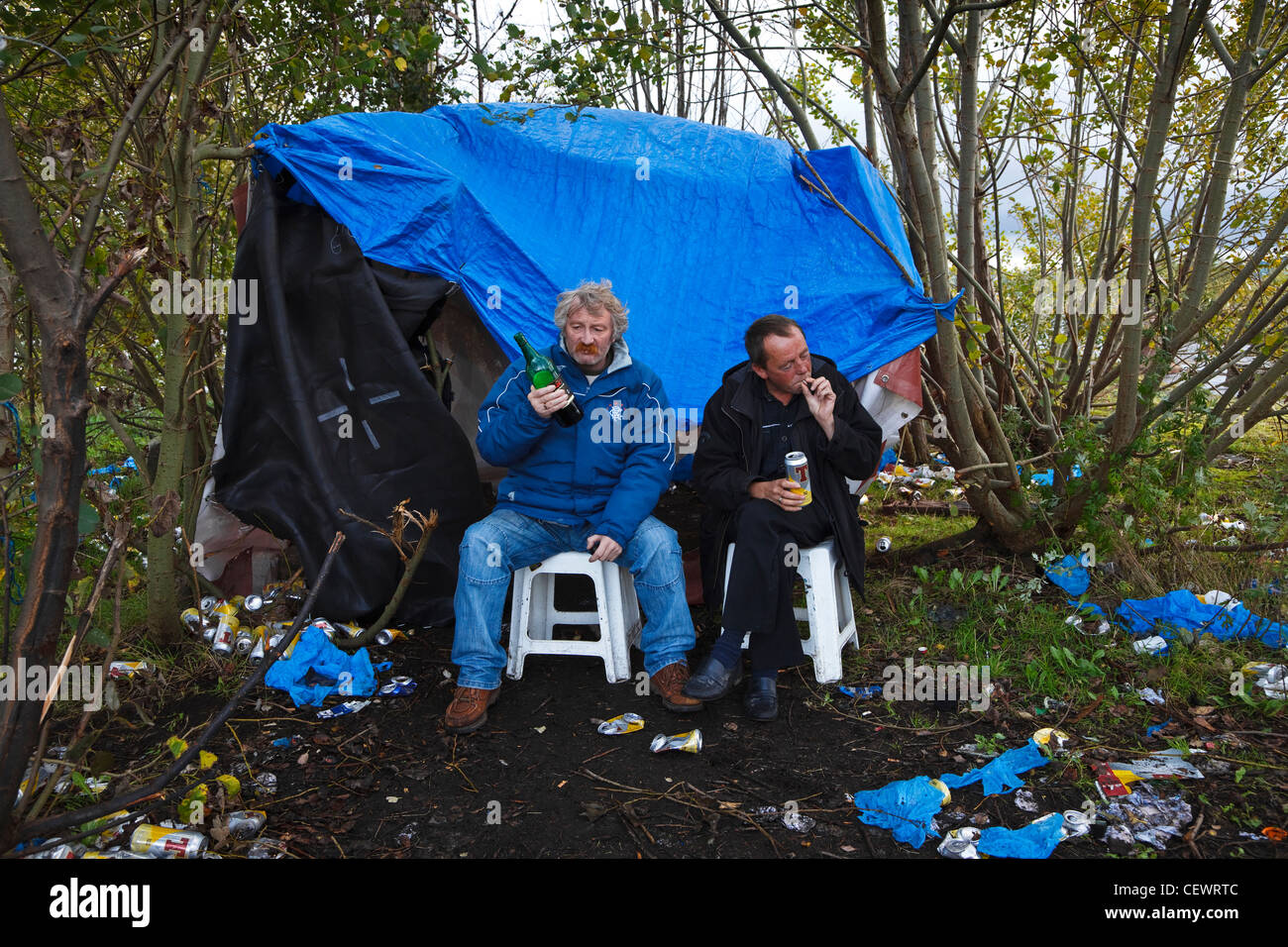 Poor poverty homeless tent hi-res stock photography and images - Alamy