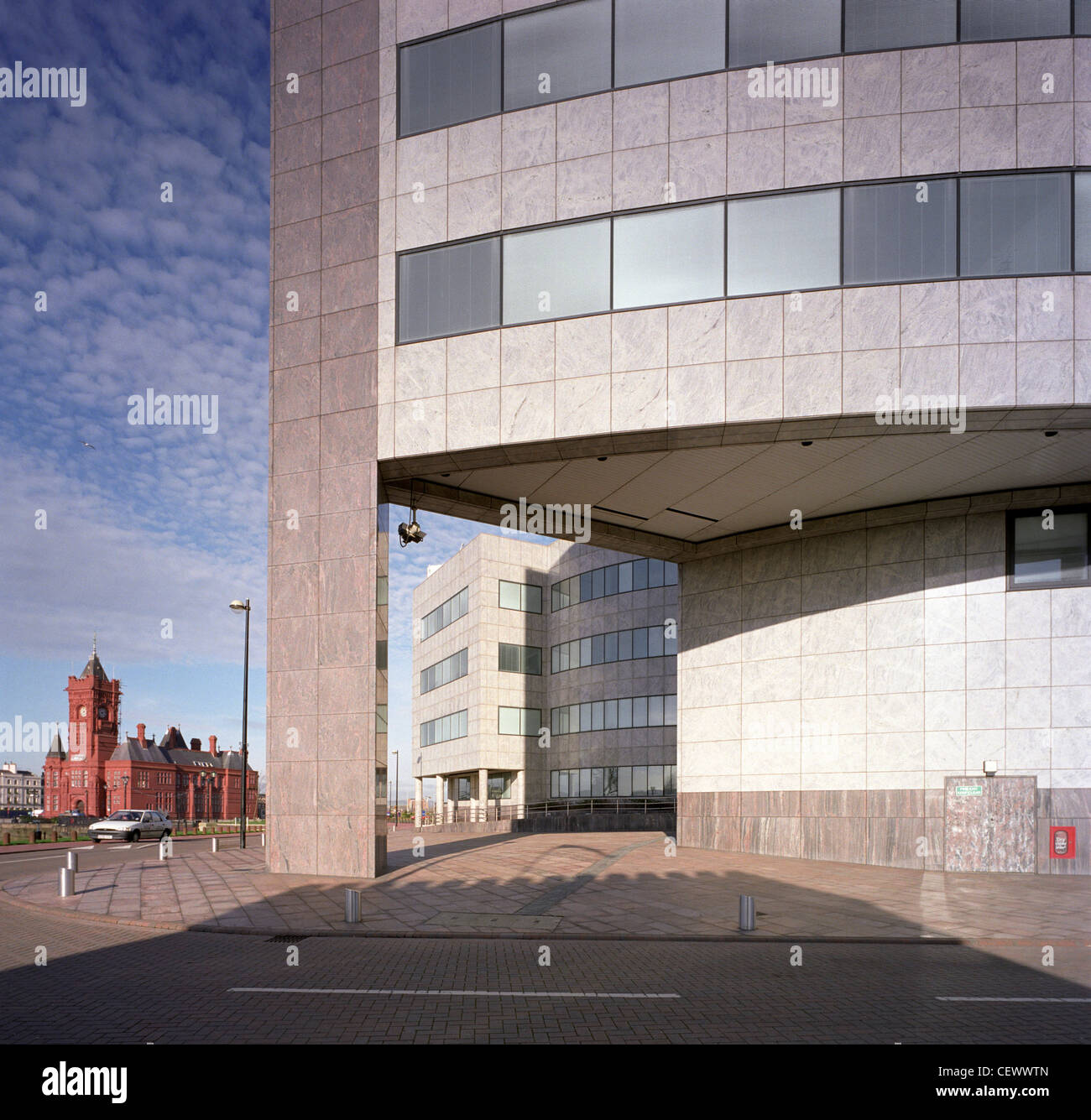 Cardiff Bay, Pierhead Building seen from Harbour Drive Stock Photo - Alamy