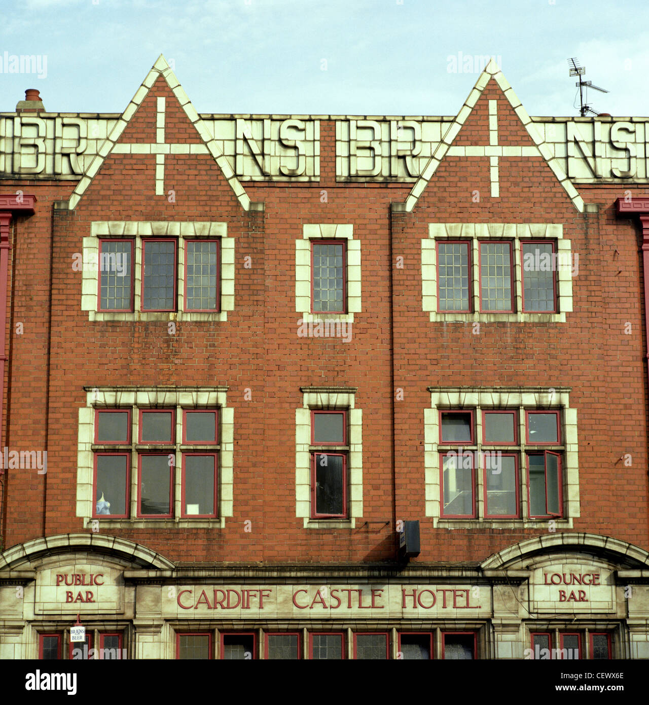 Decorative brickwork hi-res stock photography and images - Alamy